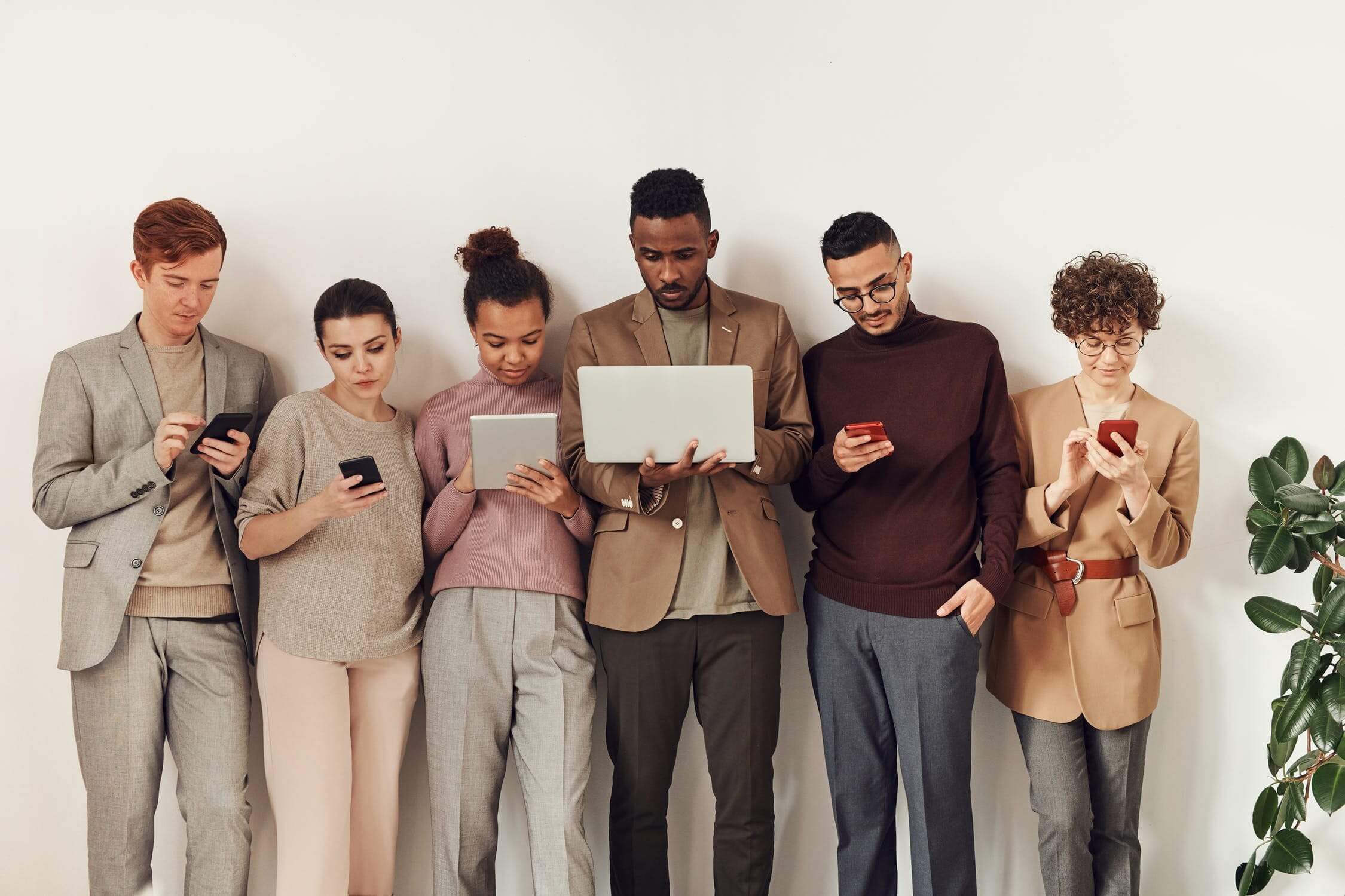 How Technology is Changing the Fashion Industry - BagoGames